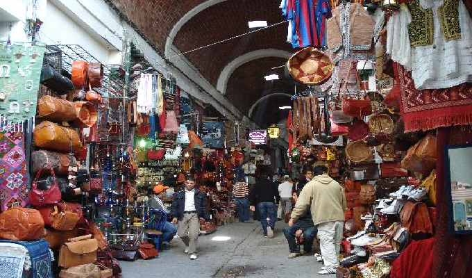 Les souks de la Médina de Tunis, cinq ans après la révolution | Directinfo